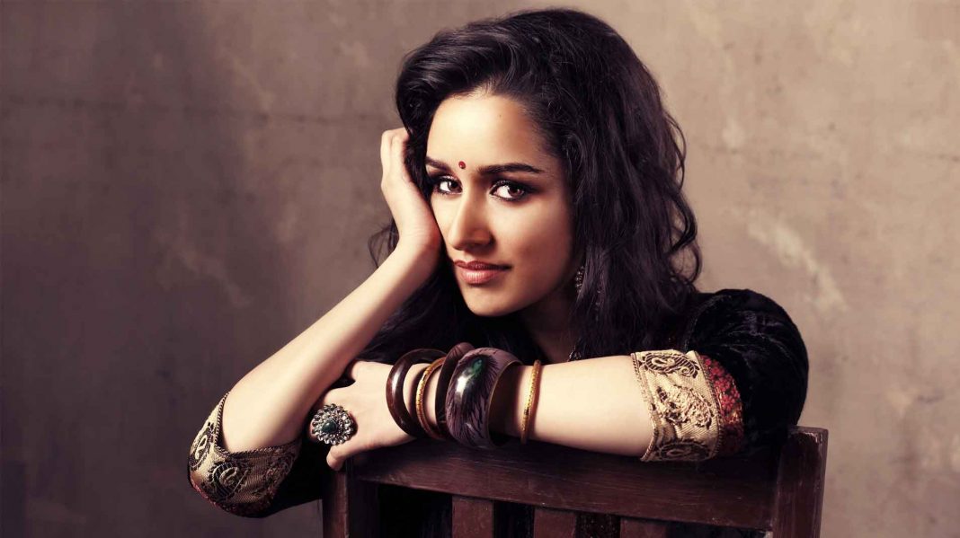 Singer Shraddha Kapoor Biography - Age, Songs, DOB, Height, Weight ...