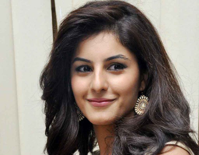 Isha Talwar Biography – Wiki, Age, Height, Family, Movies, Affairs, DOB ...