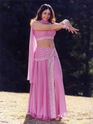 Meena Biography – Wiki, Age, DOB, Height, Weight, Movies List, Songs ...