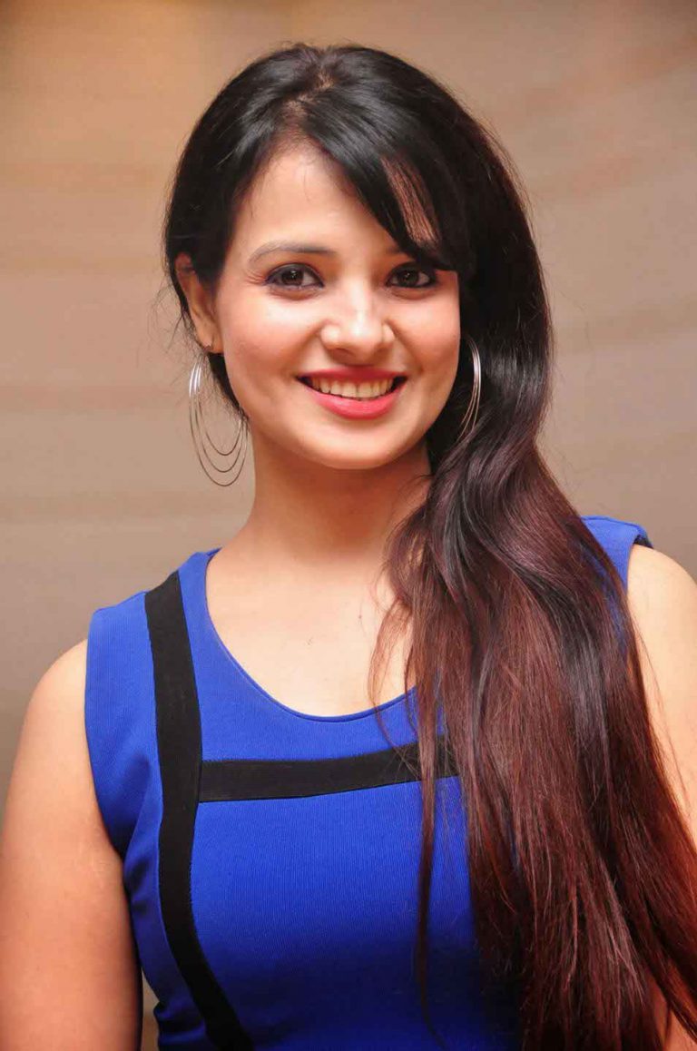 Saloni Biography – Wiki, Real Name, Age, Height, Weight, Family, Movies ...